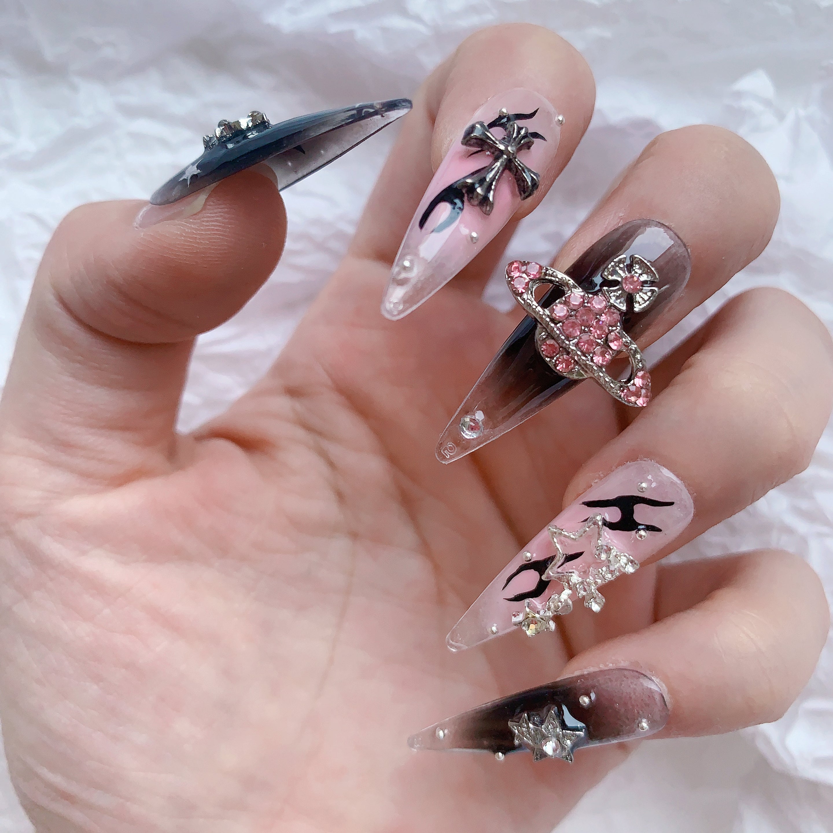 Y2K Nails – Fullovenail